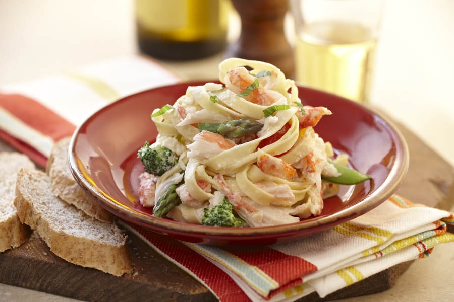 Chef Bob: Alaskan Snow Crab Pasta Primavera | Beyond Black & White