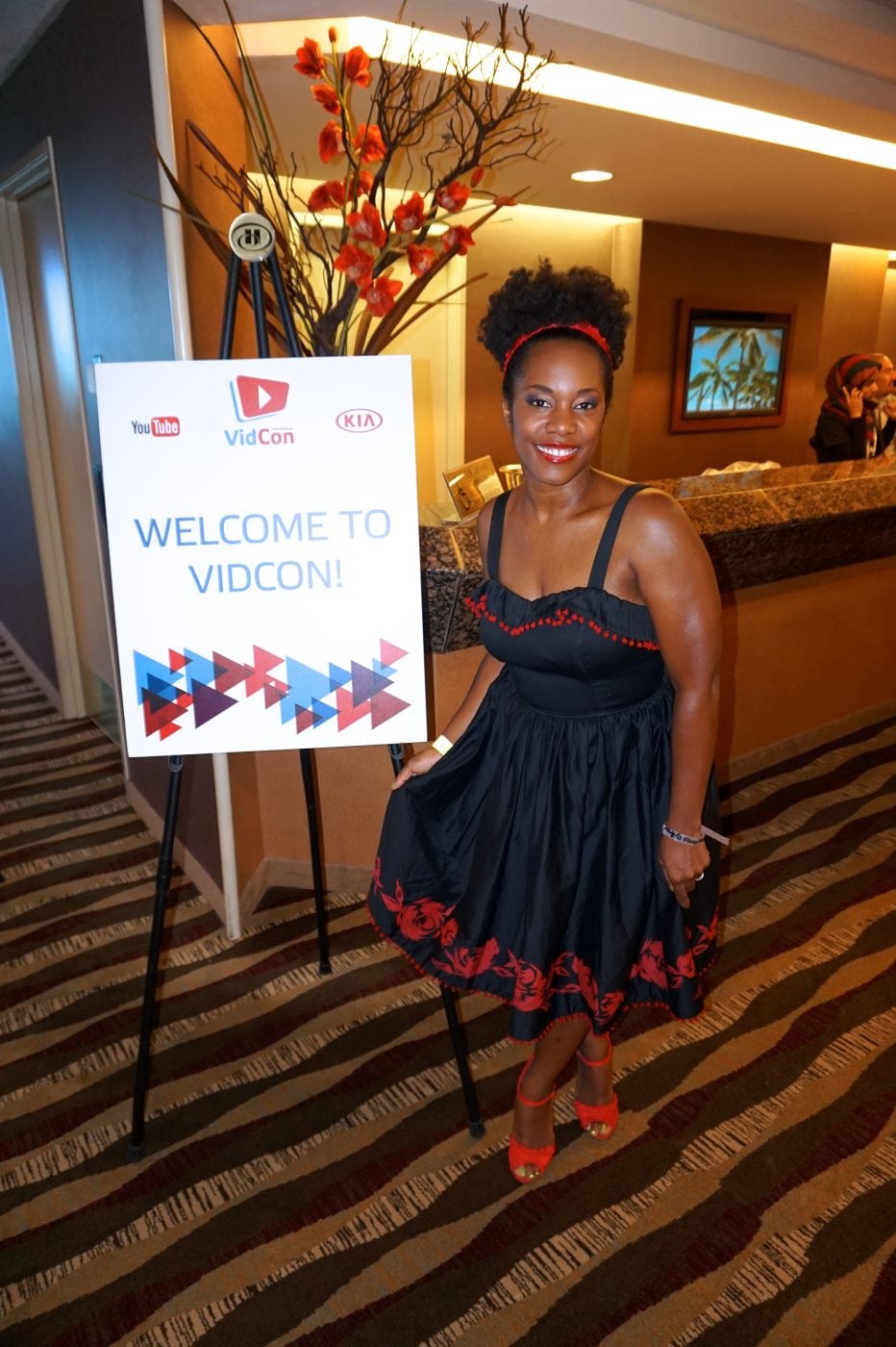 How Dressing Like a Pin Up Girl Got Me Into the VIP Sections at #VidCon ...